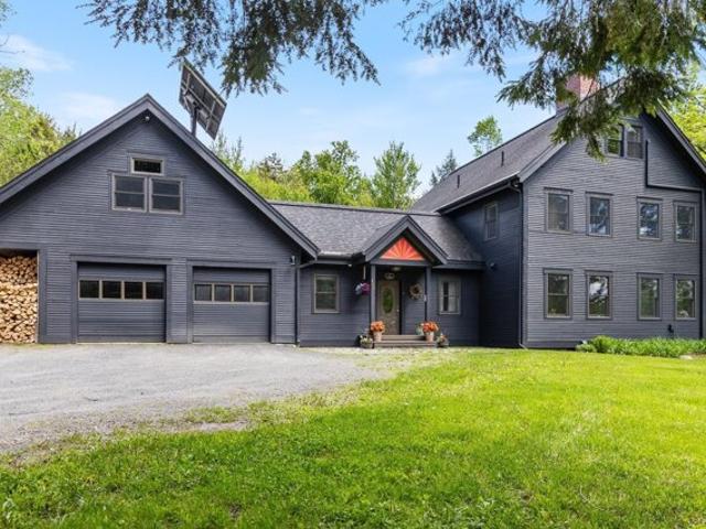 Solar Way Dr, Hyde Park, Home For Sale