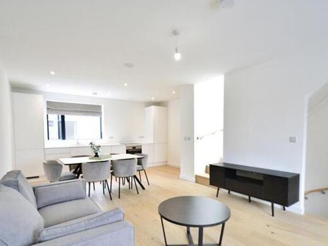 Solar Avenue, Climate Innovation District, 3 Bedroom Town