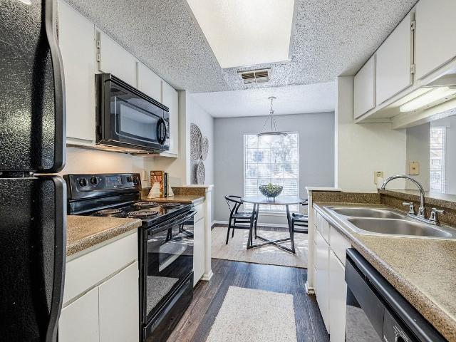 Solara Apartment Homes 1 Bedroom Apartment for Rent at 11710 Parliament St, San Antonio, TX 78213