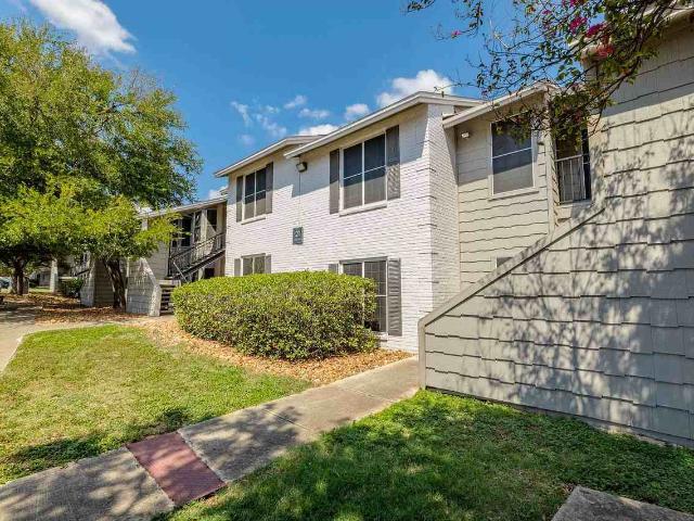 Solara Apartment Homes 2 Bedroom Apartment for Rent at 11710 Parliament St, San Antonio, TX 78213