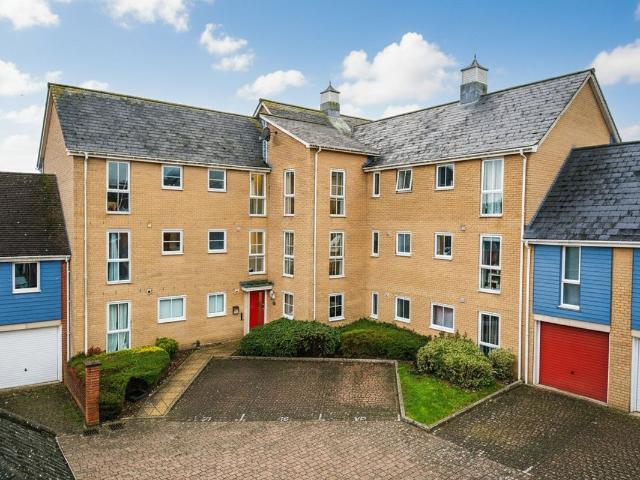 Solario Road, Queens Hill, Norwich NR8, 2 bed flat to rent, £1,000 pcm | PrimeLocation