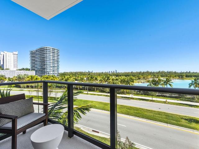 SoLe Mia Rentals 1 Bedroom Apartment for Rent at 2321 Laguna Cir, North Miami, FL 33181 Biscayne Landing