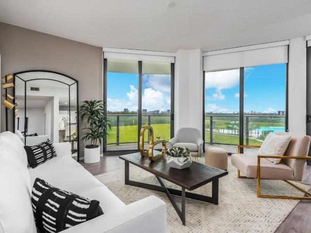 SoLe Mia Rentals 1 Bedroom Apartment for Rent at 2321 Laguna Cir, North Miami, FL 33181 Biscayne Landing