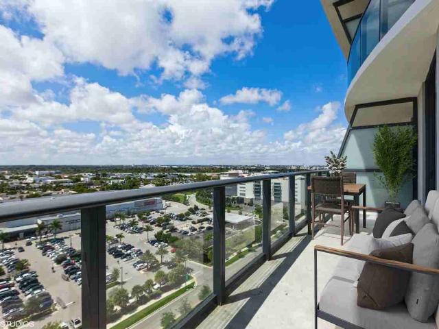 SoLe Mia Rentals 1 Bedroom Apartment for Rent at 2321 Laguna Cir, North Miami, FL 33181 Biscayne Landing