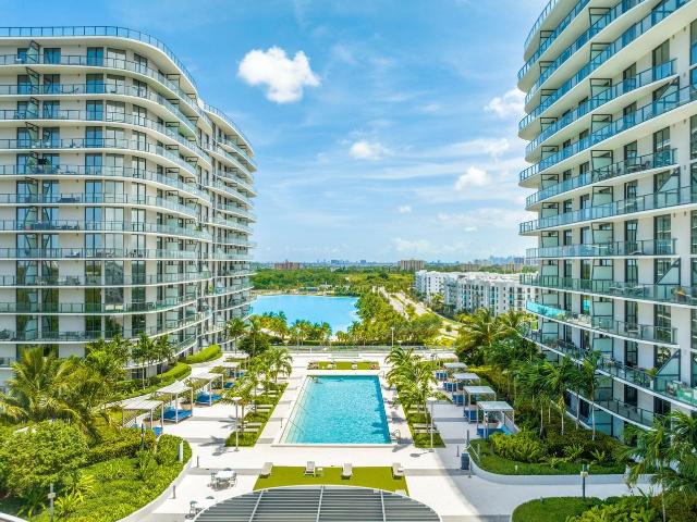 SoLe Mia Rentals 1 Bedroom Apartment for Rent at 2321 Laguna Cir, North Miami, FL 33181 Biscayne Landing