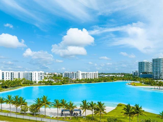 SoLe Mia Rentals 1 Bedroom Apartment for Rent at 2321 Laguna Cir, North Miami, FL 33181 Biscayne Landing