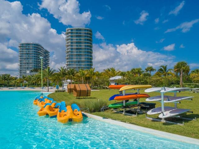 SoLe Mia Rentals 2 Bedroom Apartment for Rent at 2321 Laguna Cir, North Miami, FL 33181 Biscayne Landing