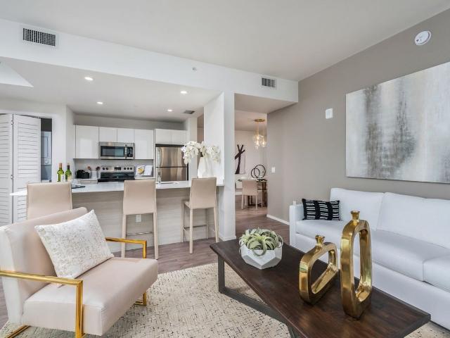 SoLe Mia Rentals 2 Bedroom Apartment for Rent at 2321 Laguna Cir, North Miami, FL 33181 Biscayne Landing