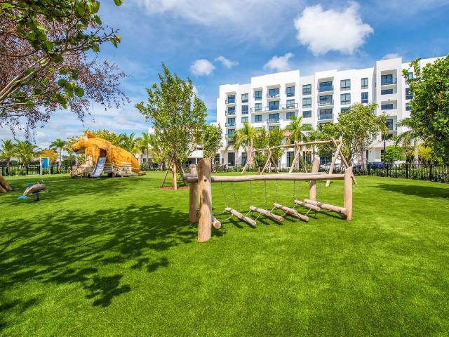 SoLe Mia Rentals 3 Bedroom Apartment for Rent at 2321 Laguna Cir, North Miami, FL 33181 Biscayne Landing