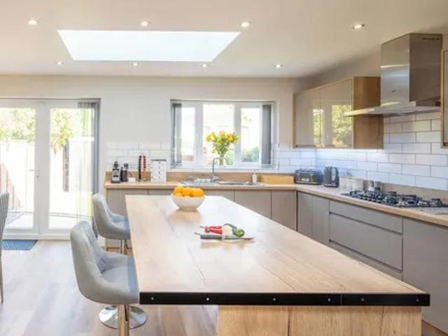 Solihull, B90 1LX, United Kingdom | 6 bed house for rent #164927847 | Rentberry