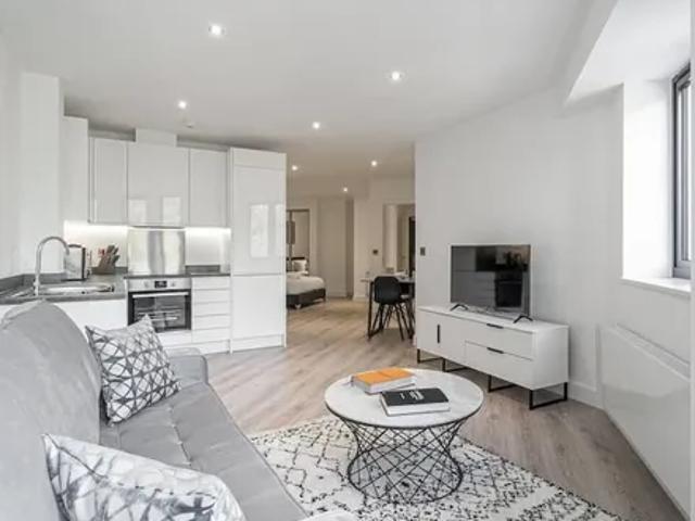 Solihull, B91 1RD, United Kingdom | 1 bed apartment | Rented for £3,536/mo