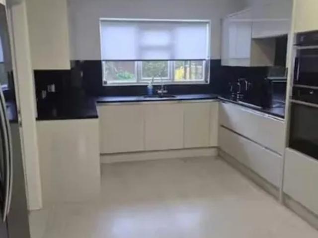 Solihull, B92 0PZ, United Kingdom | 5 bed house for rent #160277531 | Rentberry