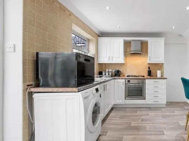 Solihull, B92 0PG, United Kingdom | 3 bed house for rent #150266570 | Rentberry