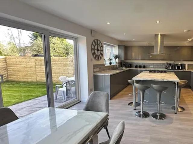 Solihull, B92 9JH, United Kingdom | 6 bed house for rent #168011623 | Rentberry