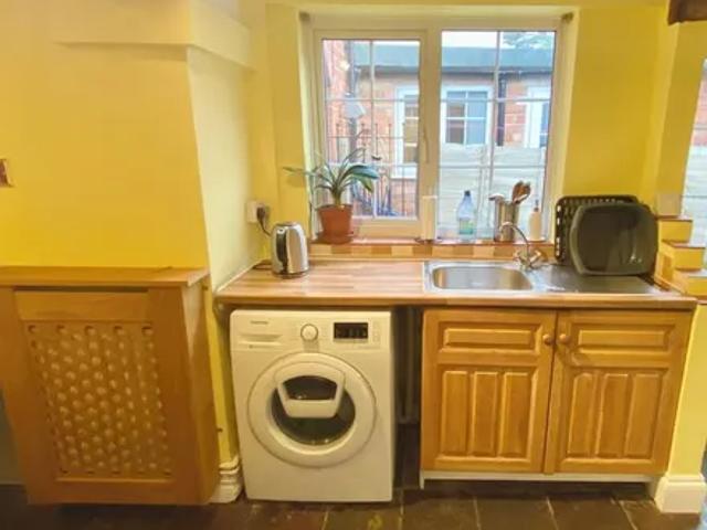 Solihull, B93 9LT, United Kingdom | 2 bed townhouse for rent #104204081 | Rentberry
