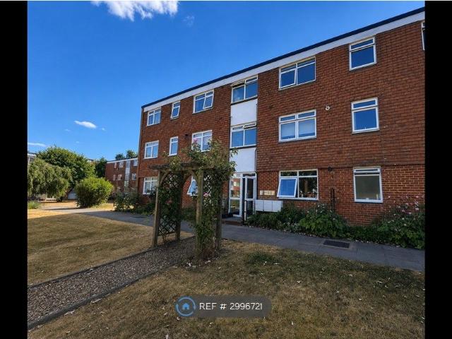 Sollershott East, Letchworth SG6, 2 bed flat to rent, £1,425 pcm | PrimeLocation