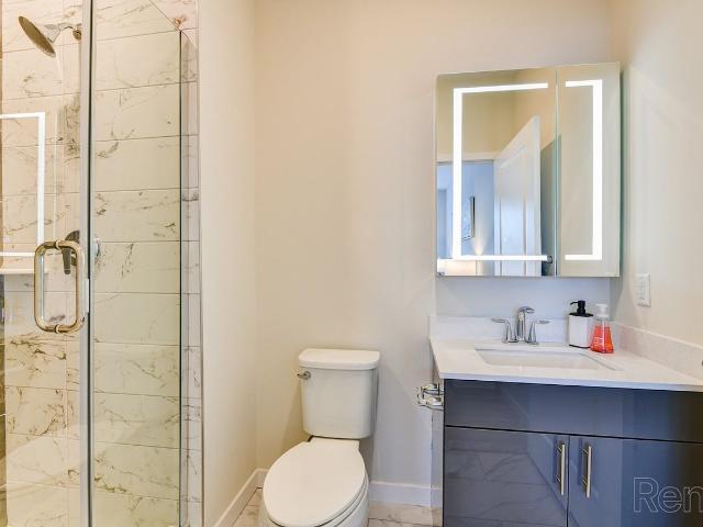 Solo at North Bergen Studio Apartment for Rent at 4828 Tonnelle Ave, North Bergen, NJ 07047