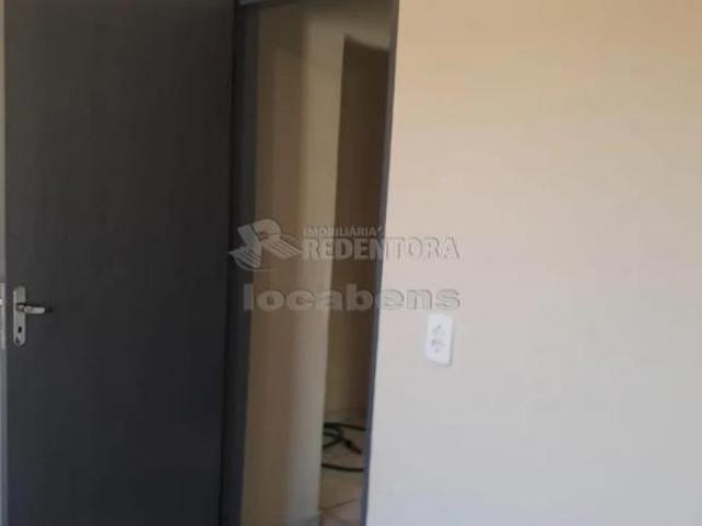 Solo sagrado I casa a venda com edícula no fundo