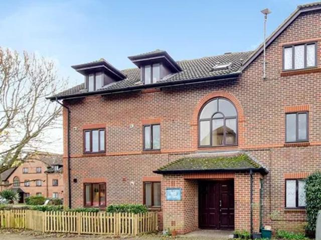 Sopwith Close, London, KT2 5RN, United Kingdom | 2 bed apartment for rent #30656792 | Rentberry