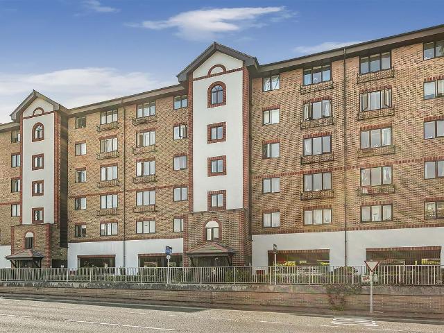 Sopwith Way, Kingston Upon Thames KT2, 2 bed flat to rent, £2,250 pcm | PrimeLocation