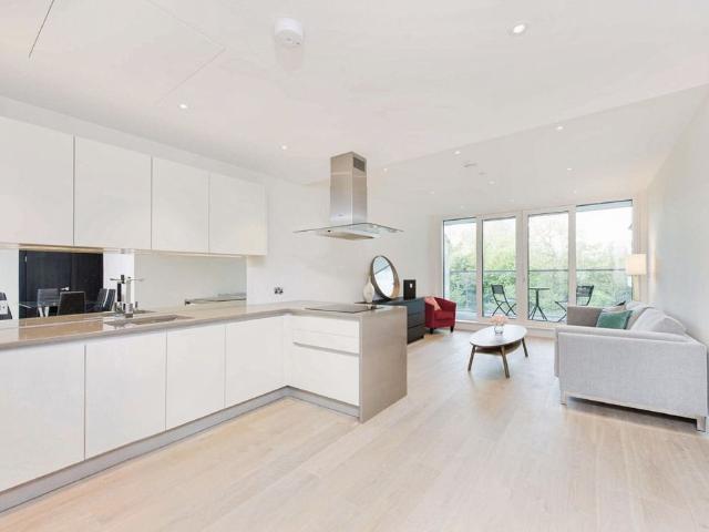 Sopwith Way, London, SW11 8AZ