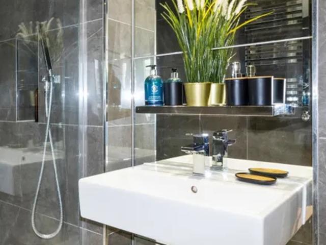 Sopwith Way, London, SW11 8PL, United Kingdom | 2 bed apartment for rent #154598981 | Rentberry