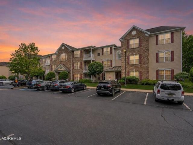 Sophee Ln, Lakewood, Condo For Sale