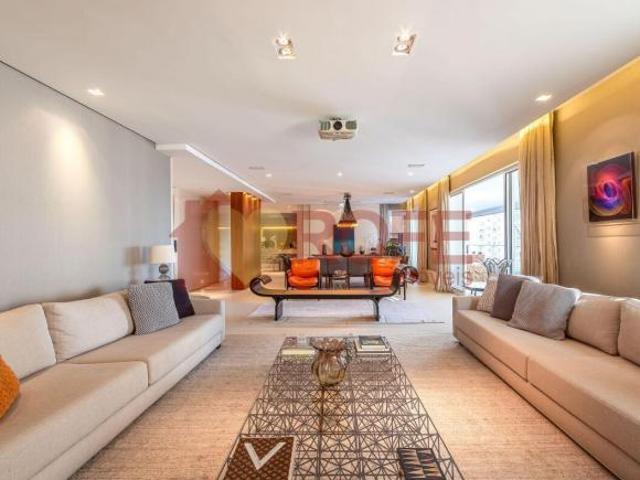 Sophistic Campo Belo | 4 Suítes, Andar Alto e Varanda Gourmet em Apartamento de Luxo