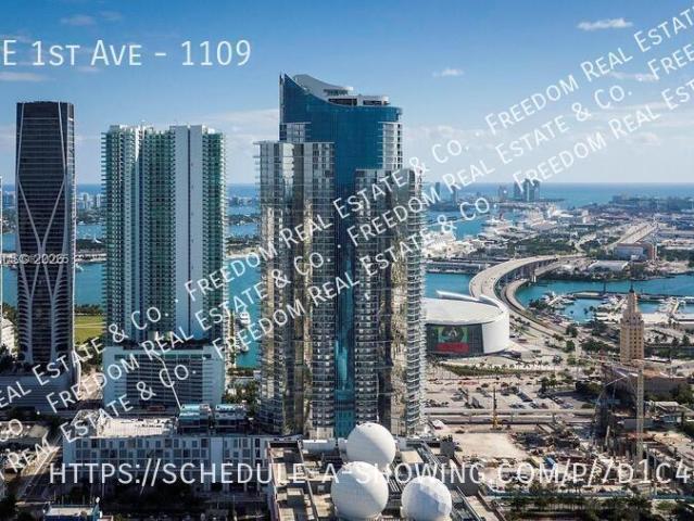 Sophisticated High Floor Residence With Two Bedrooms Plus Den And Three Bathrooms At Paramount Miami Worldcenter