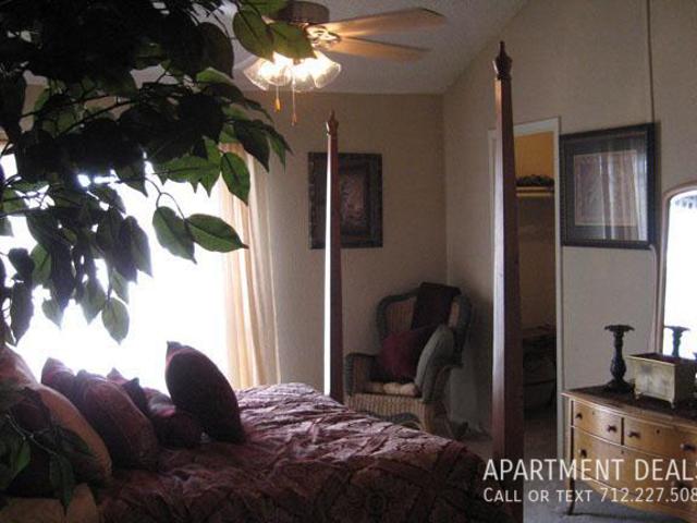 Sophisticated living is only the beginning.. apartments in Astrodome