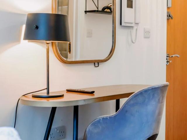 Sophisticated Studio Space in Prime Spot!