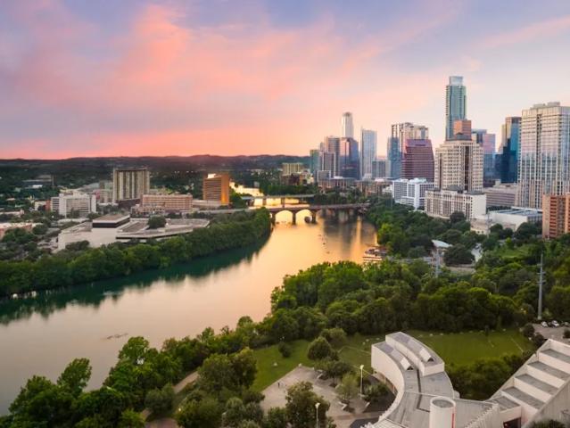 Sophisticated Urban Luxury — City Views — 2BR/2BA + Special Offer