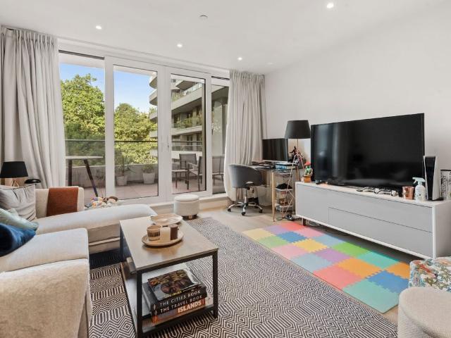 Sophora House, 342 Queenstown Road SW11, 2 bed property to rent, £4,000 pcm | PrimeLocation