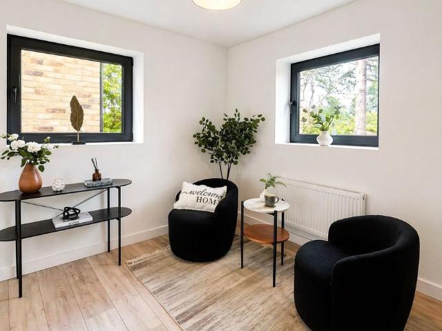 Sorrel Close, Farnborough, Hampshire, GU14