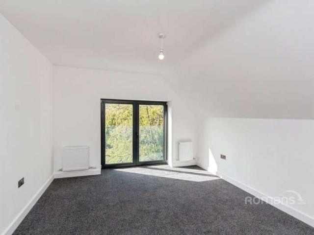Sorrel Close, Farnborough, Hampshire, GU14