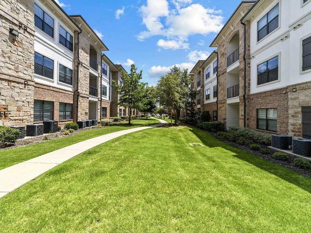 Sorrel Phillips Creek Ranch 3 Bedroom Apartment for Rent at 5050 Fm 423, Frisco, TX 75036