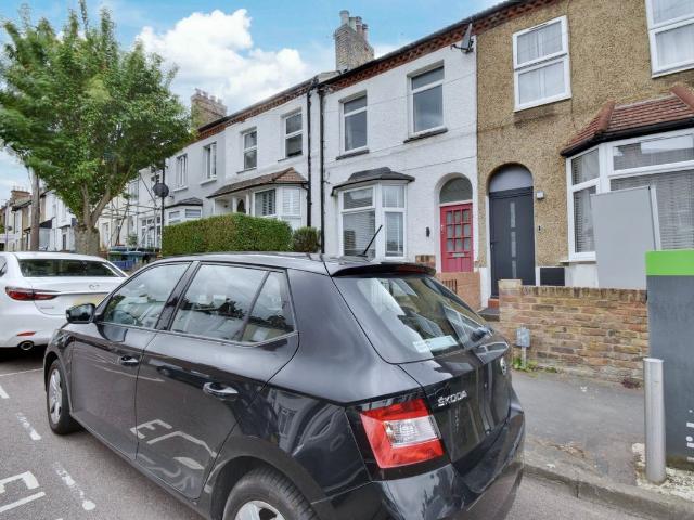 Sotheron Road, Watford, Hertfordshire WD17, 2 bed terraced house to rent, £1,750 pcm | PrimeLocation