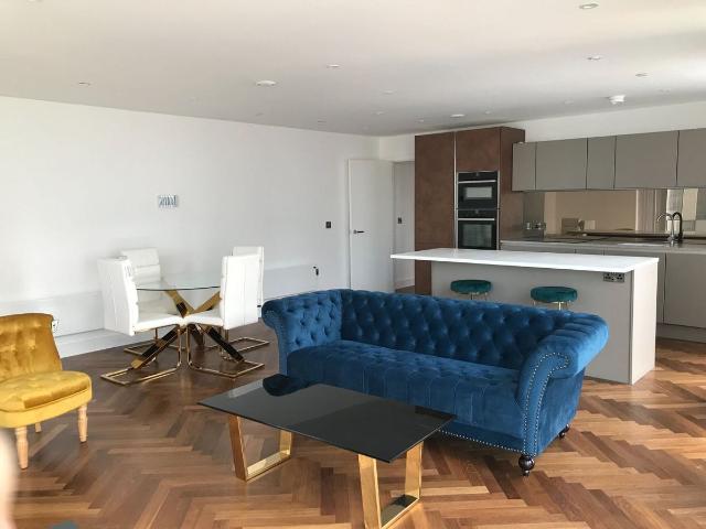 South Tower, 9 Owen Street, Deansgate Square, Manchester M15, 2 bed flat to rent, £2,500 pcm | PrimeLocation