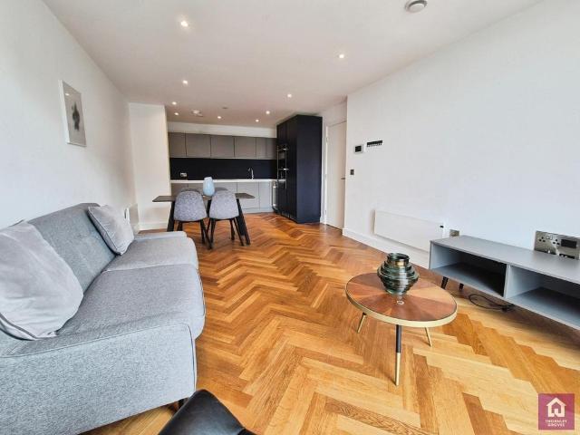South Tower, Deansgate Square, 9 Owen. 2 bed flat to rent £2,200 pcm £508 pw