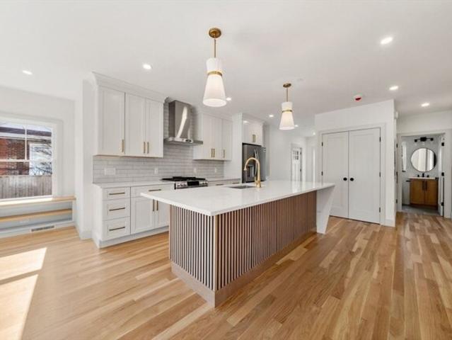 South Unit,stoneham, Condo For Sale