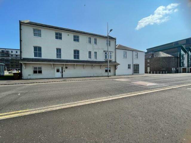 South Victoria Dock Road SGL. 2 bed flat to rent £1,000 pcm £231 pw