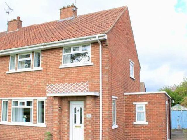 South View Avenue, Brigg, 3 Bedroom Semi detached
