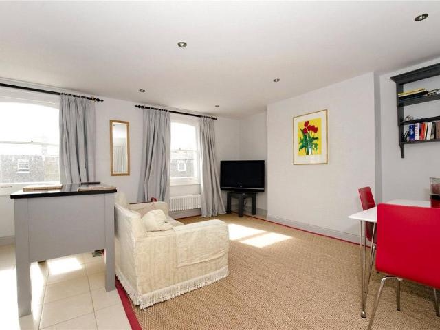 South Villas, Camden, London, NW1 2 bed terraced house to rent £2,675 pcm £617 pw