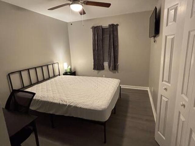 South Augusta Home Modern Newly Renovated Room — Make It Your Own