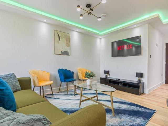 South Bank SE1, 2 bed flat to rent, £8,107 pcm | PrimeLocation