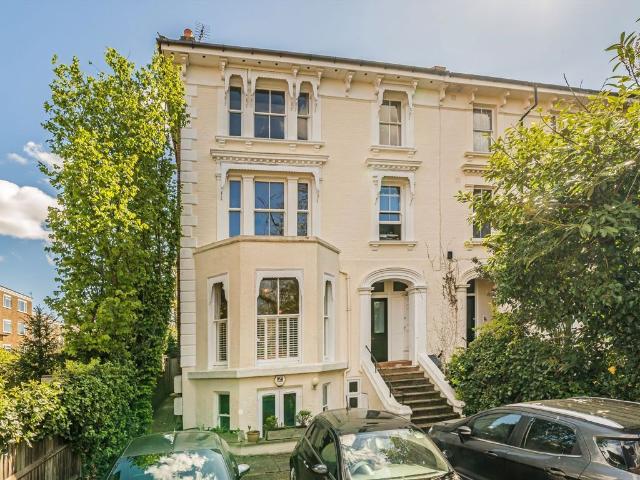 South Bank Terrace, Surbiton KT6, 2 bed flat to rent, £2,395 pcm | PrimeLocation