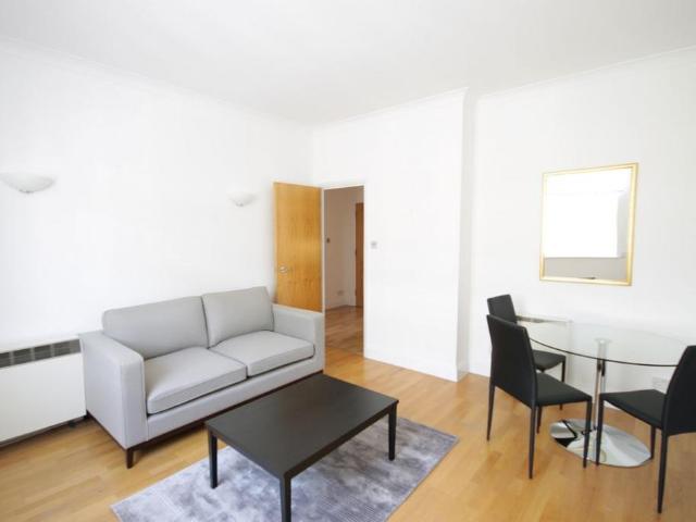 South Block, London SE1 1 bed flat to rent £2,500 pcm £577 pw