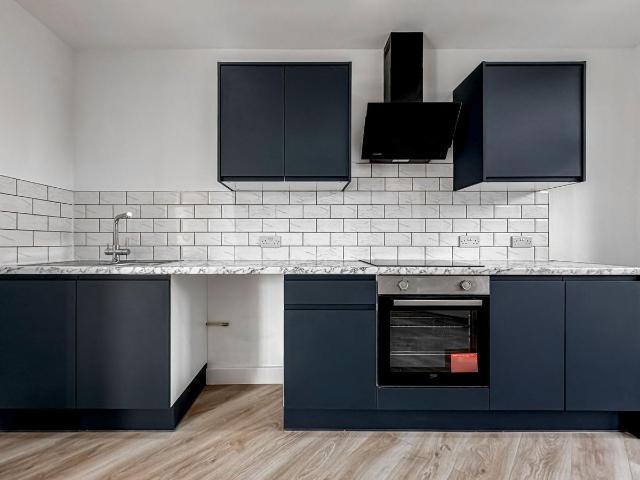South Bridge Road, Kingston Upon Hull HU9, 2 bed flat to rent, £950 pcm | PrimeLocation