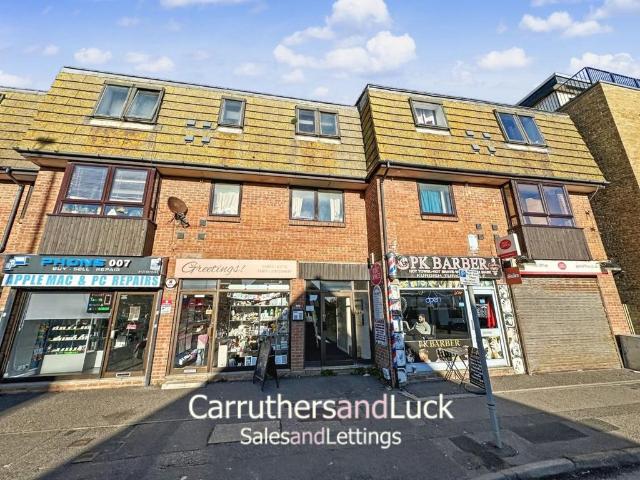 South Coast Road, Peacehaven, BN10 8ER 2 bed flat to rent £1,150 pcm £265 pw