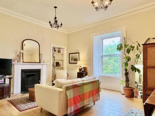 South Clerk Street, Newington, 2 Bedroom Flat